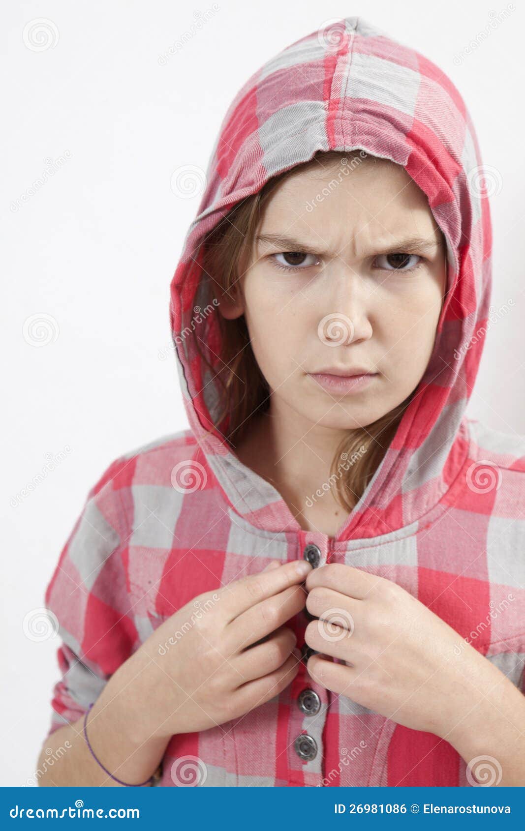 Pequeño Niño Enojado Foto De Archivo Imagen De Triste 26981086