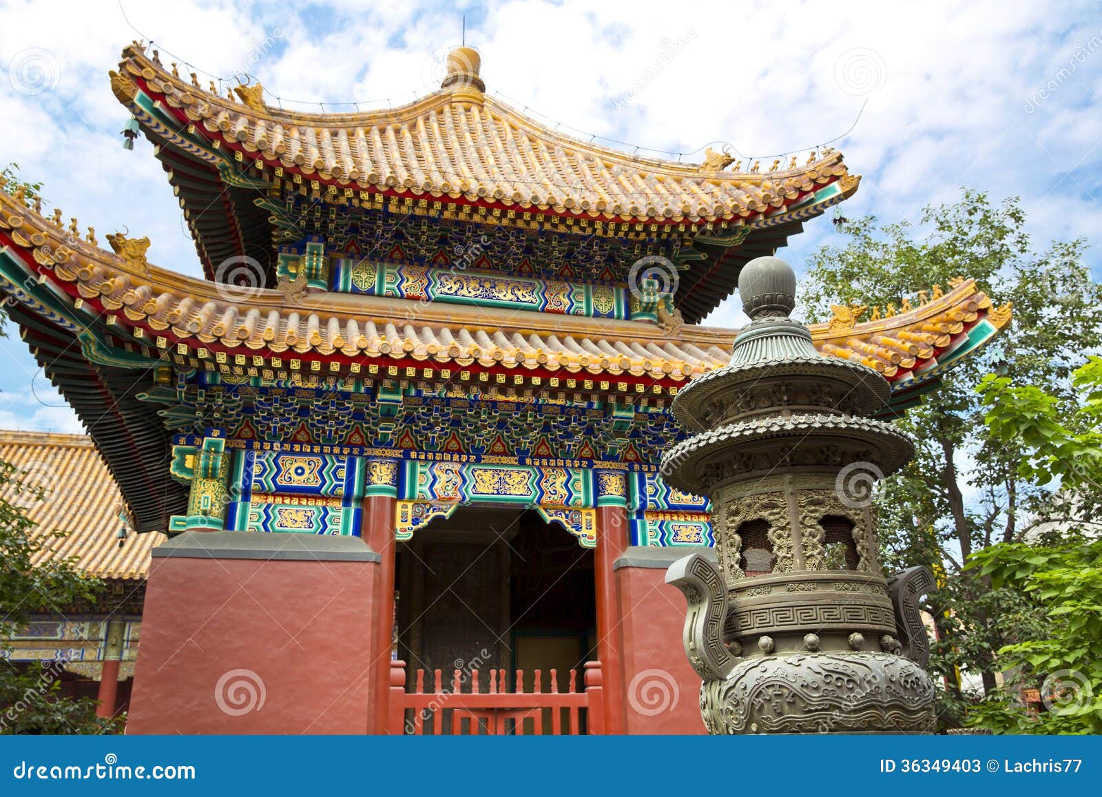 Pequim, templo da Lama imagem de stock. Imagem de tibetano - 36349403