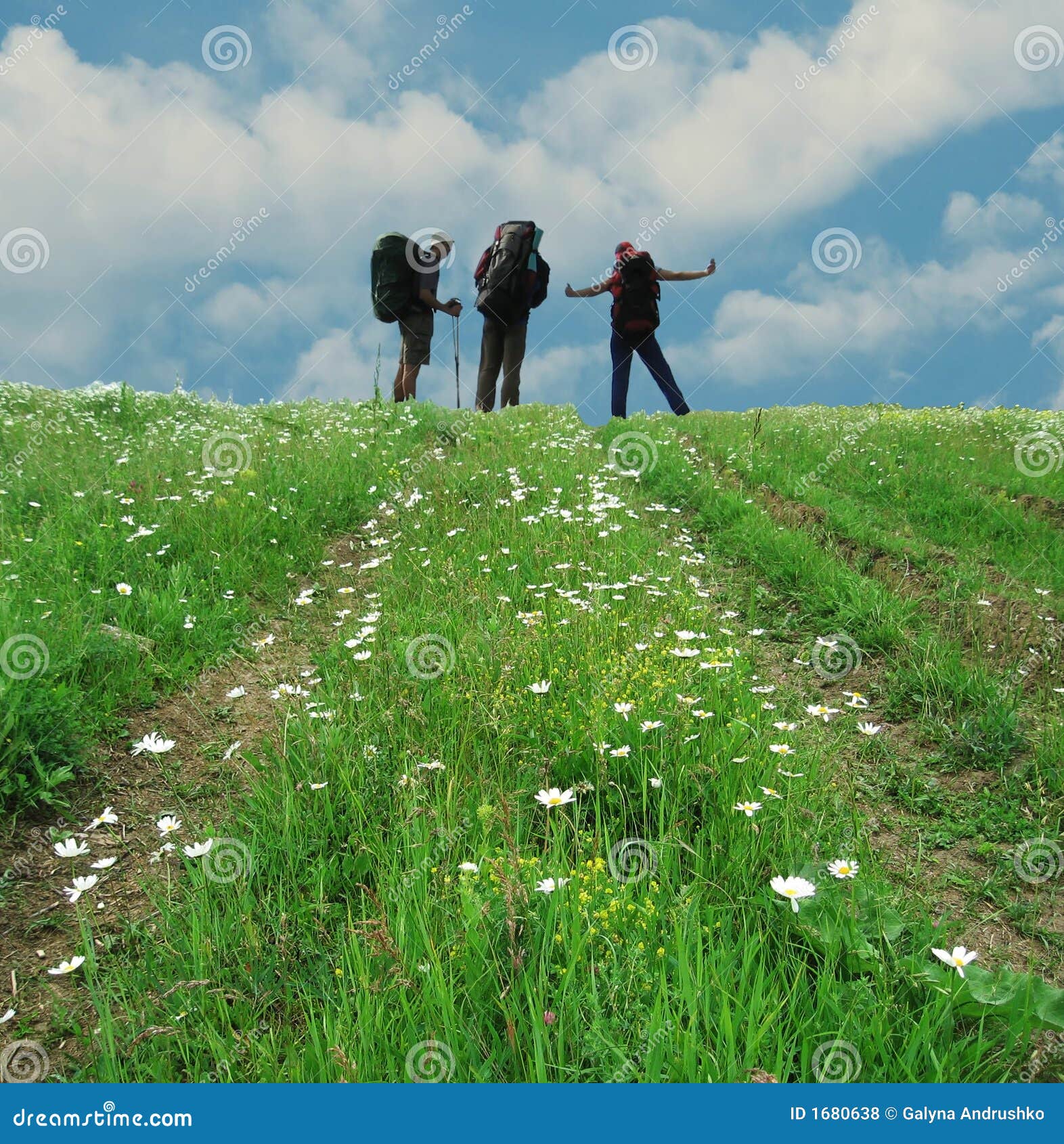 Per Tre Persone Sulla Strada Fotografia Stock - Immagine di giochi ...