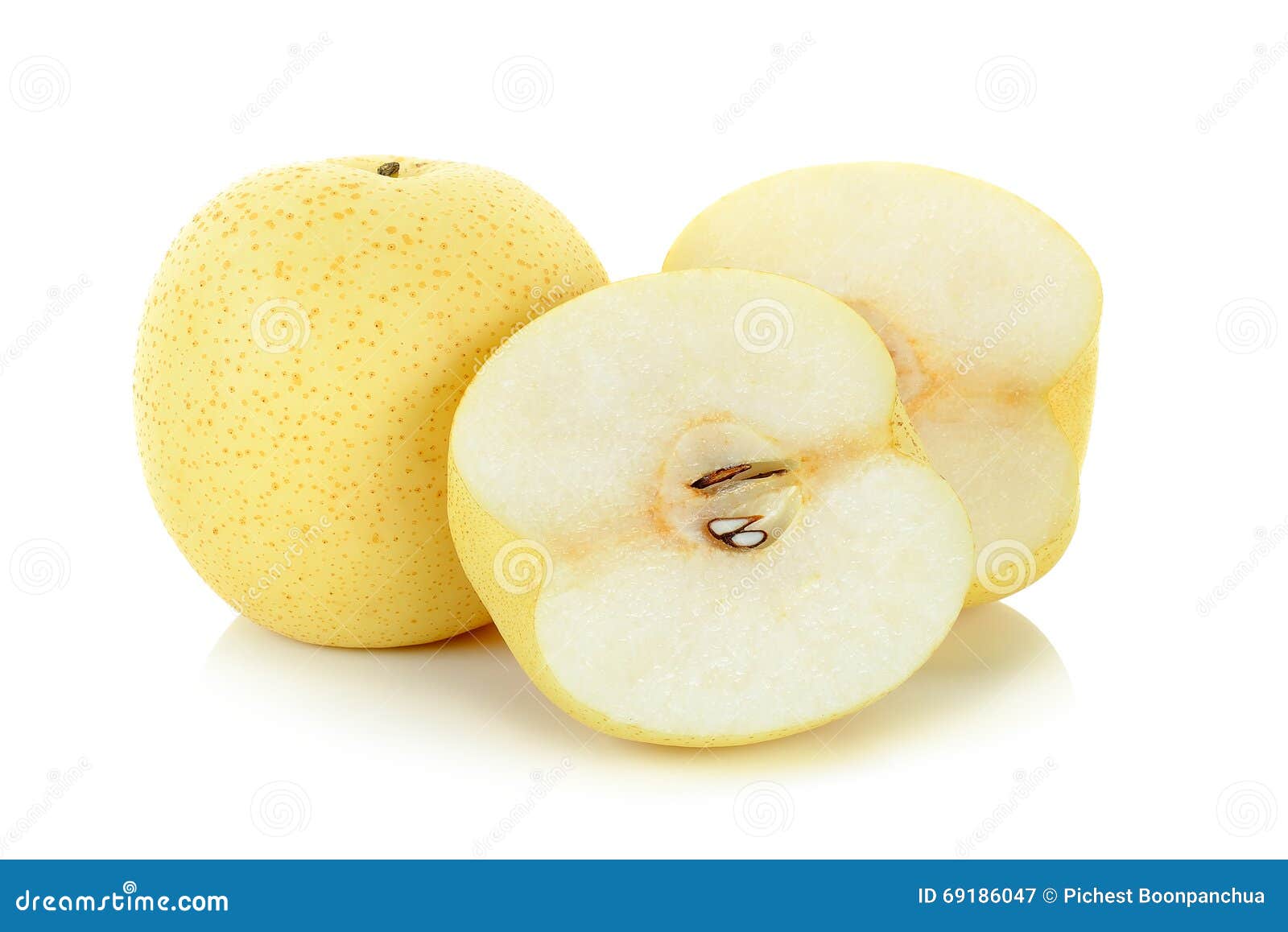 Pera Amarilla Aislada En El Fondo Blanco Imagen de archivo - Imagen de ...