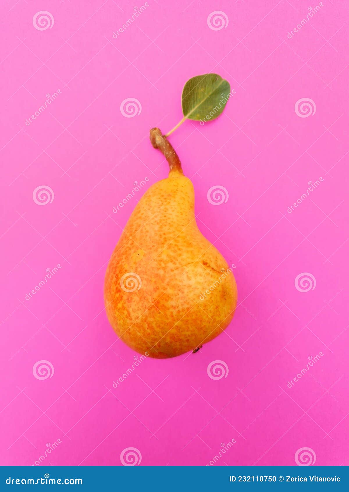 Pera Sobre Fundo Cor-de-rosa Foto de Stock - Imagem de fruta, produto ...