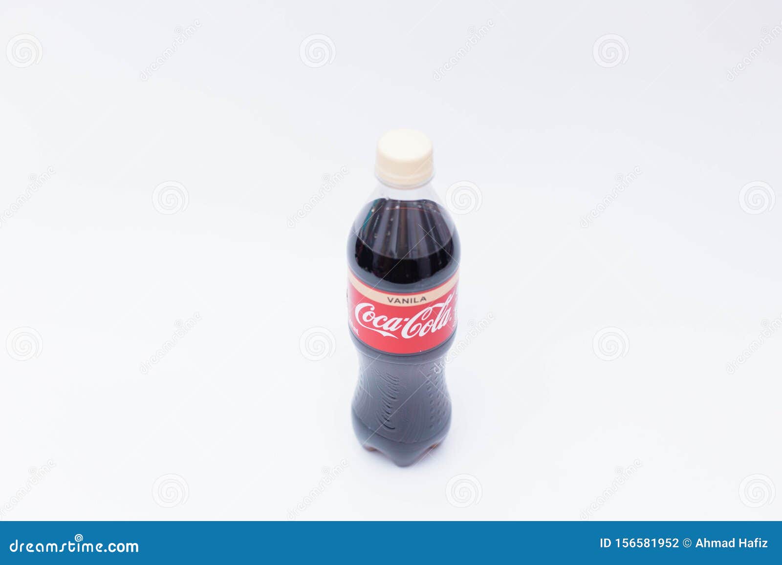 Malasia Perak 11 De Agosto De 2019 : Una Botella De Gaseosa Coca-Cola ... Malasia Perak 11 De Agosto De 2019 : Una Botella De Gaseosa Coca-Cola ...