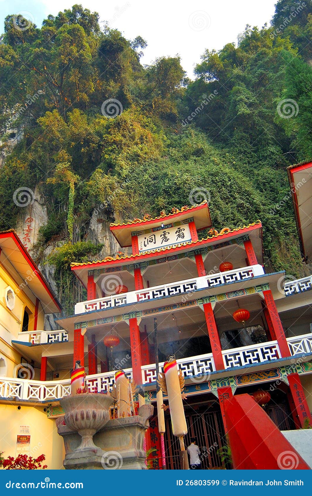 Perak Tong (Perak Cave Temple) Editorial Stock Image - Image of temple ...