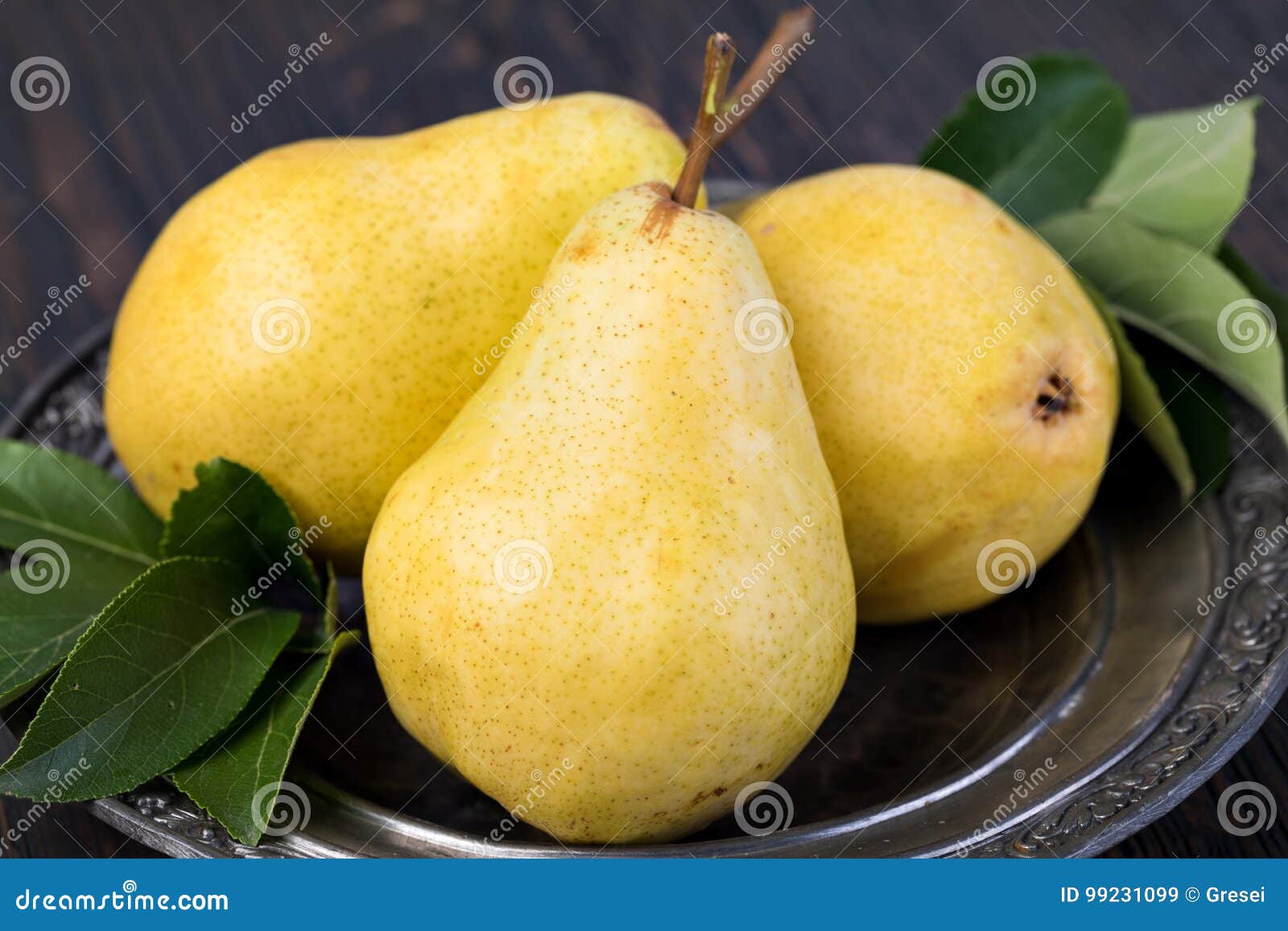 Peras imagen de archivo. Imagen de fruta, alimento, nadie - 99231099