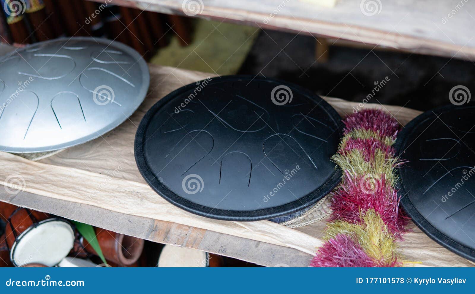 .percussion Musical Instrument - Hang Stock Photo - Image of energy ...