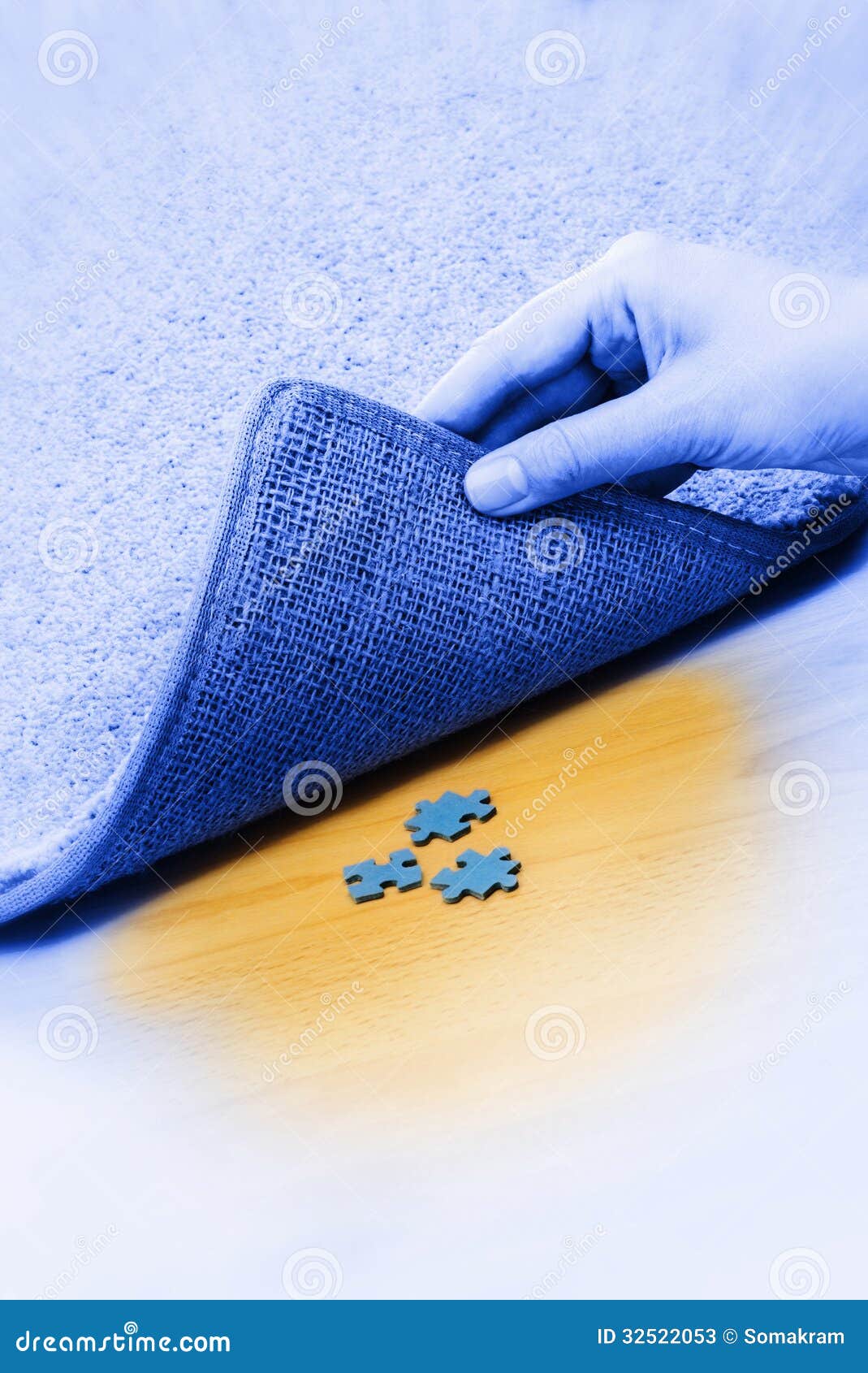 Perdido y encontrado imagen de archivo. Imagen de rompecabezas - 32522053