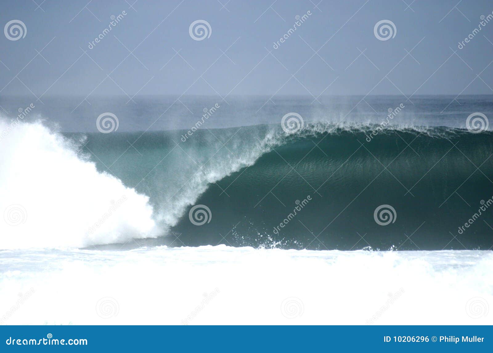 Perfect Empty Wave Breaking in Chile Stock Photo - Image of beach, wave ...