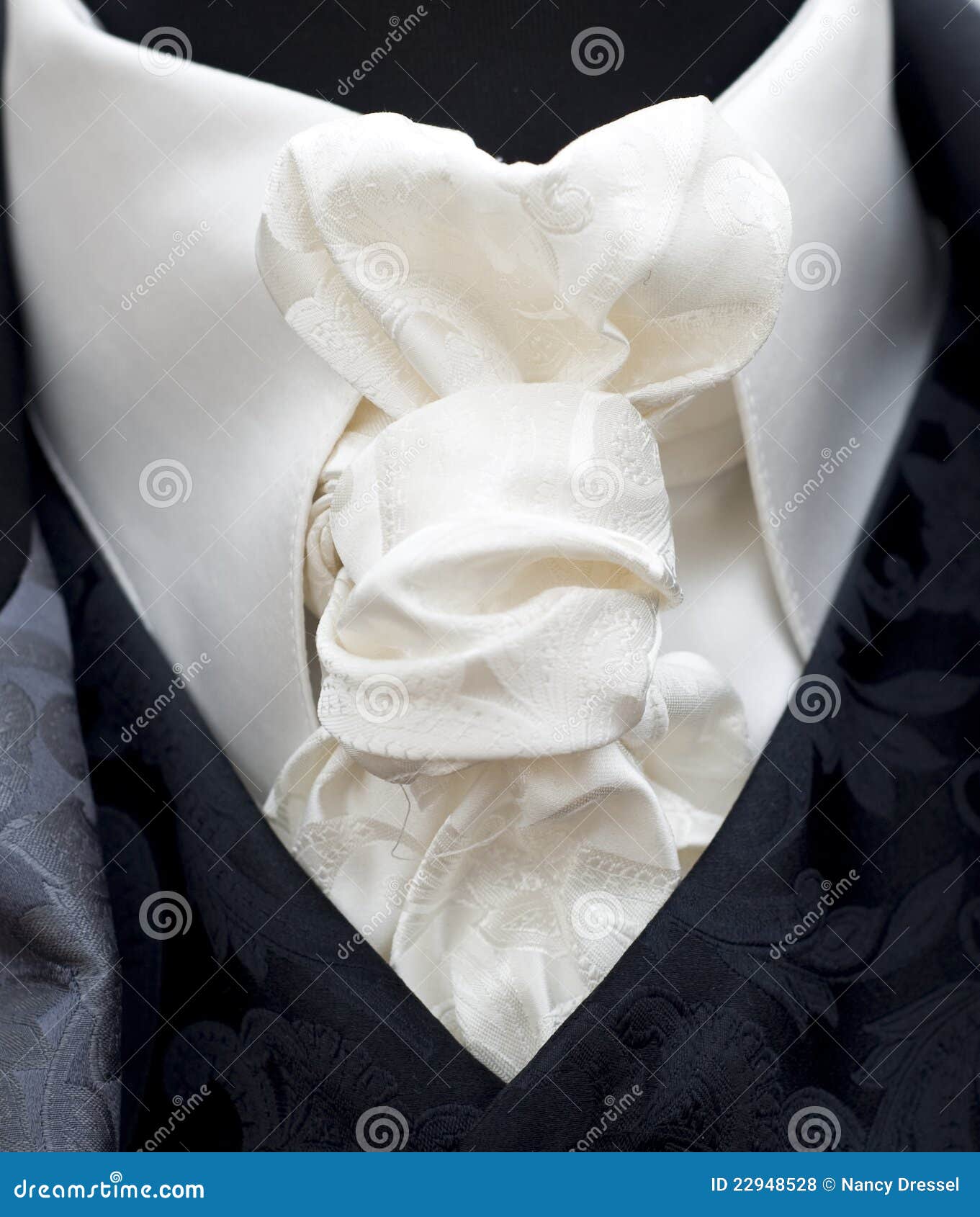 The perfect knote stock photo. Image of embroidery, beautiful - 22948528