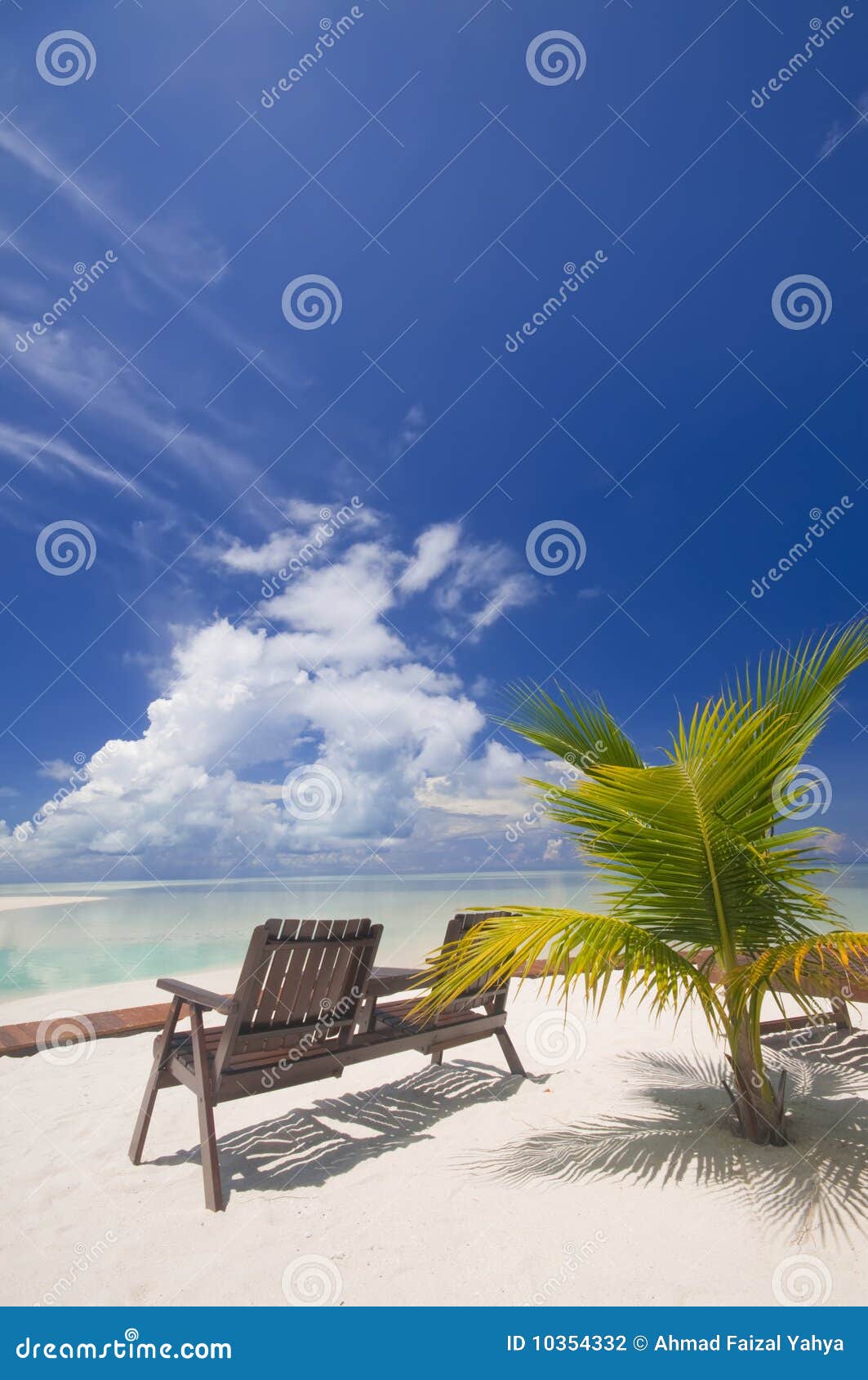 Perfect Tropical Island Relaxation. Stock Photo - Image of sabah, chair ...