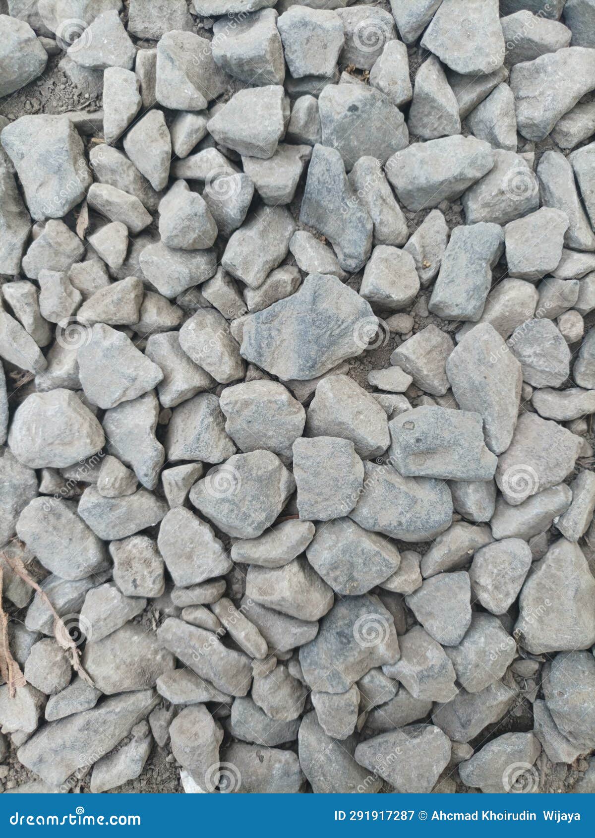 Perfectly arranged pebbles stock image. Image of cobblestone - 291917287