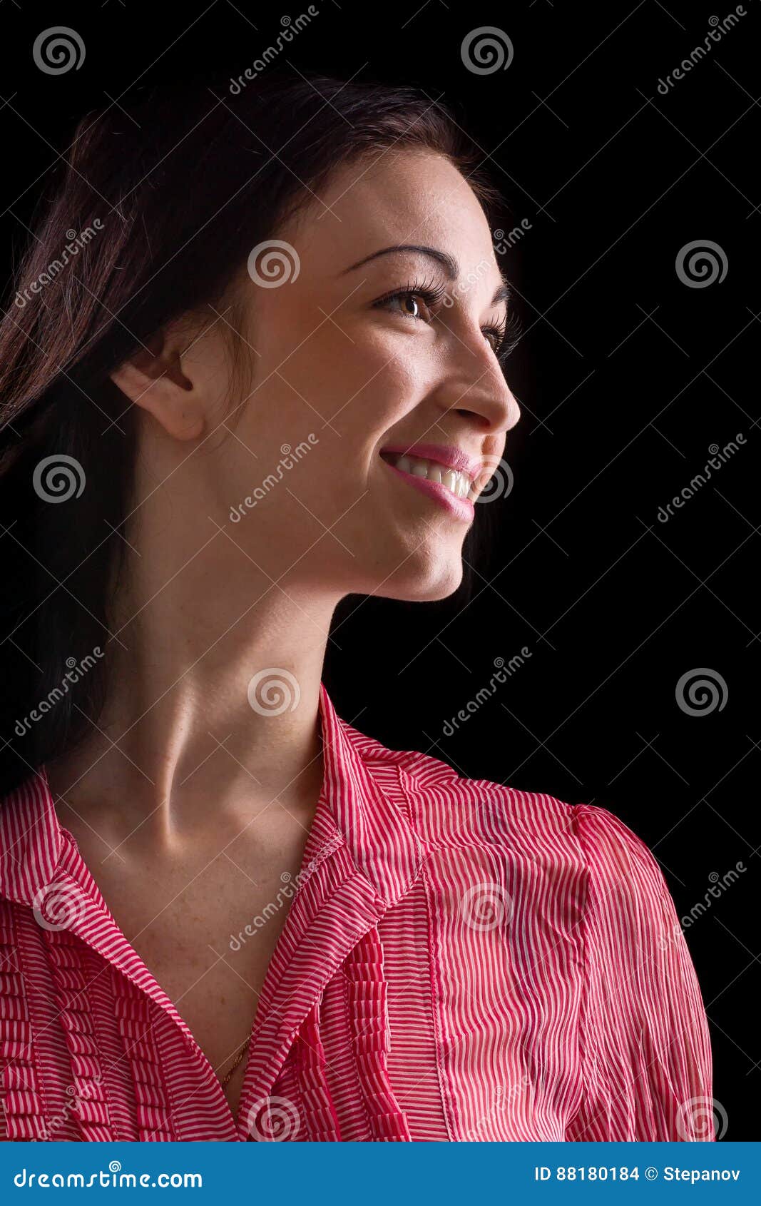 Perfil Bonito Da Mulher Isolado No Preto Foto de Stock - Imagem de ...