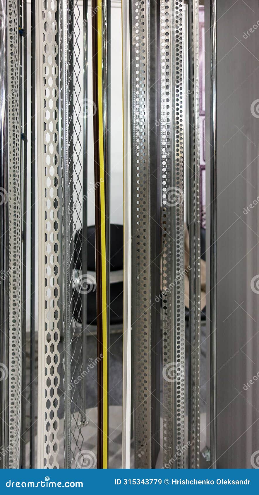 Perforated Aluminum Construction Corners for Plaster and Putty Stock ...