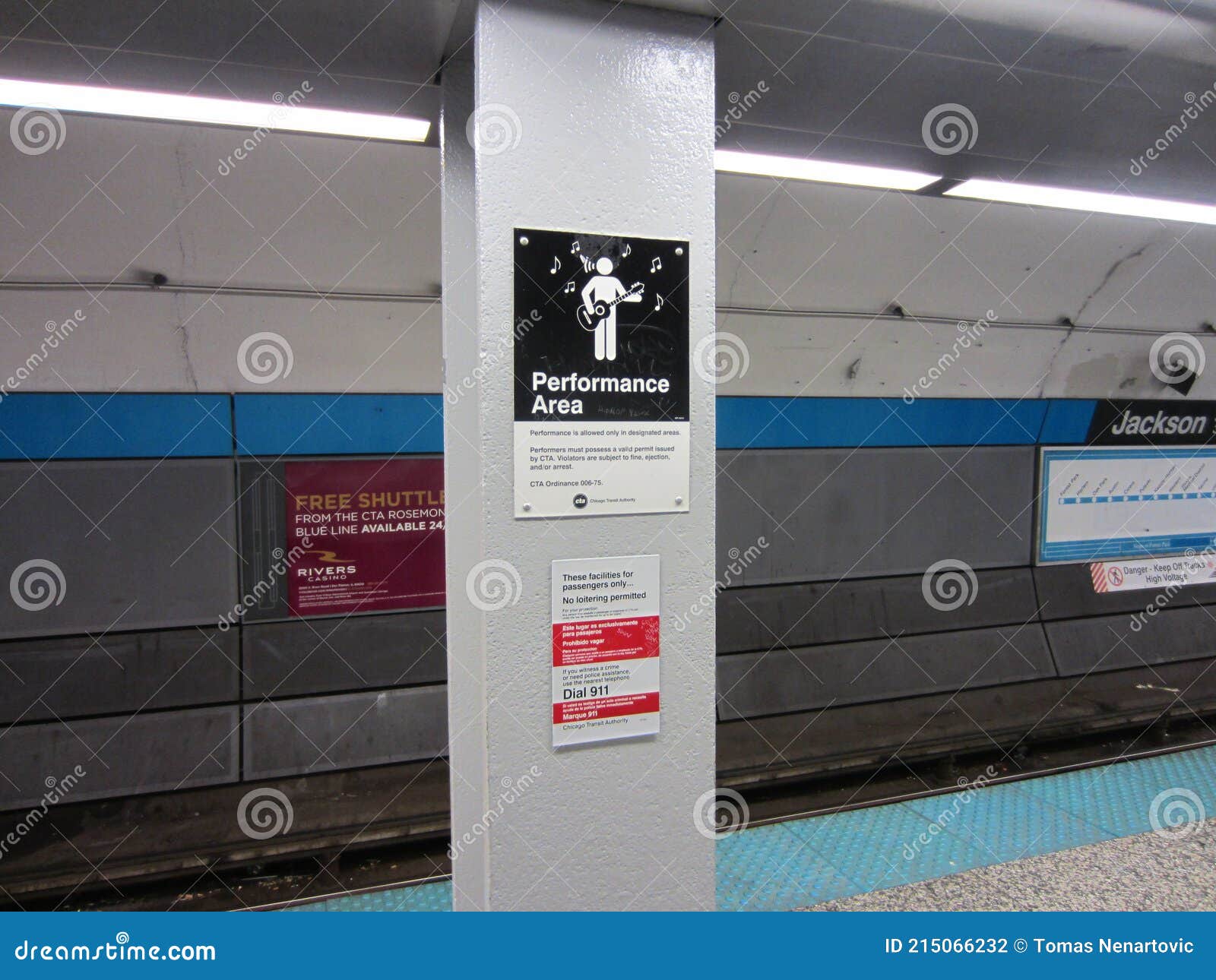 Performance Area Jackson Station Blue Line Chicago USA Editorial ...