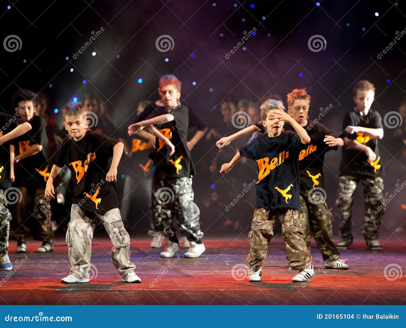 Performance of Dancing Group Editorial Stock Image - Image of people ...