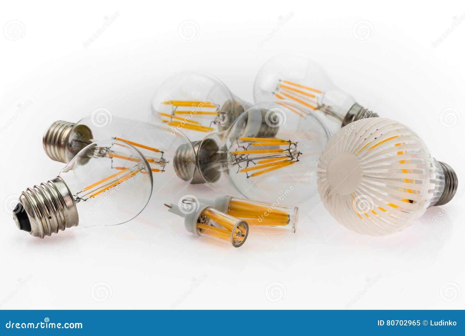 Performance Different Types of E27 and G4 LED Bulbs with Different ...