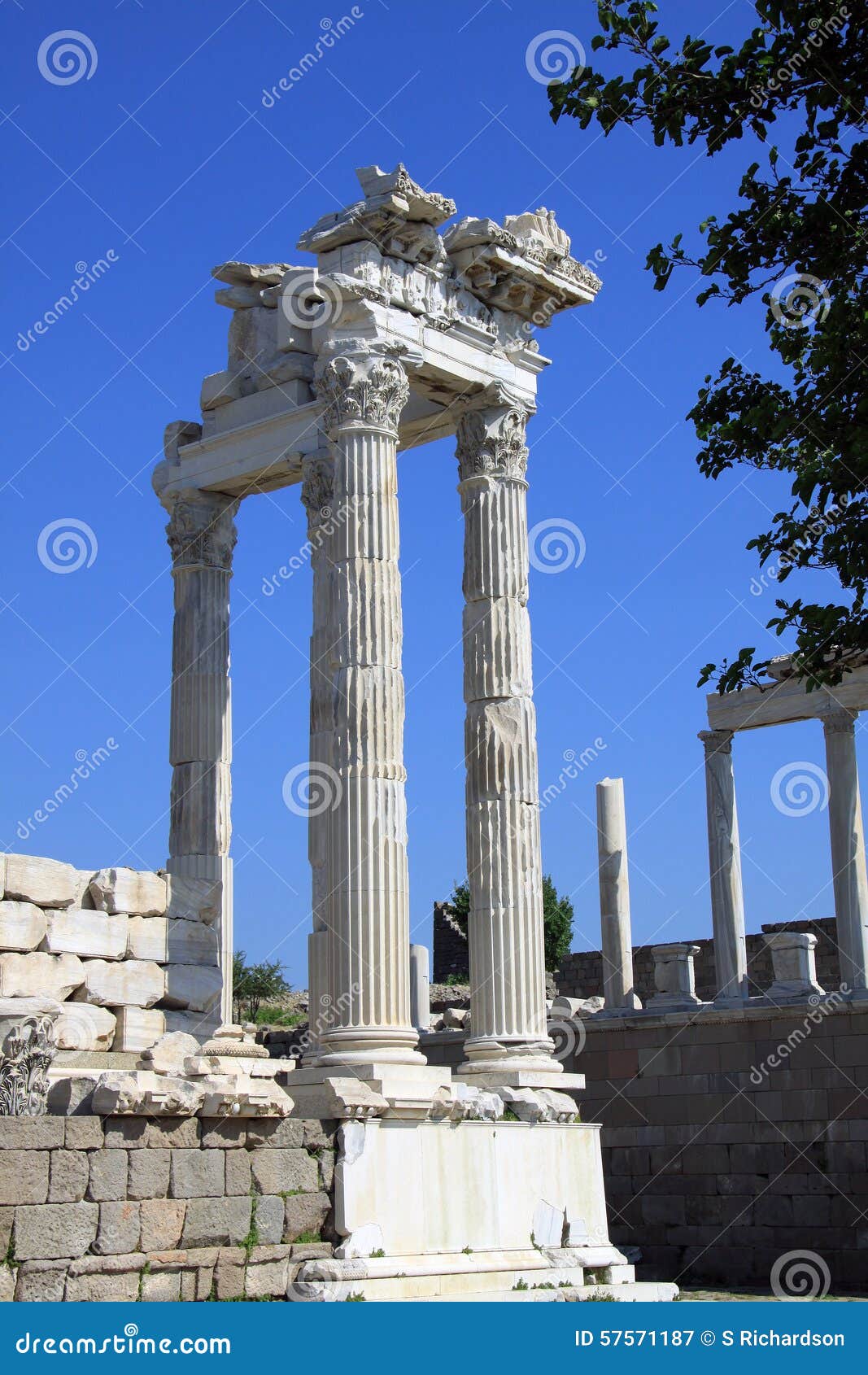 Pergamom stock image. Image of aegean, mysia, pergamon - 57571187
