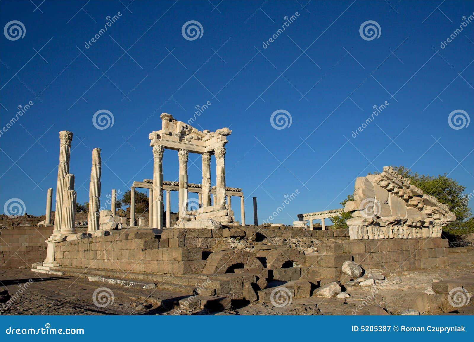 Pergamon stock image. Image of construction, column, artwork - 5205387
