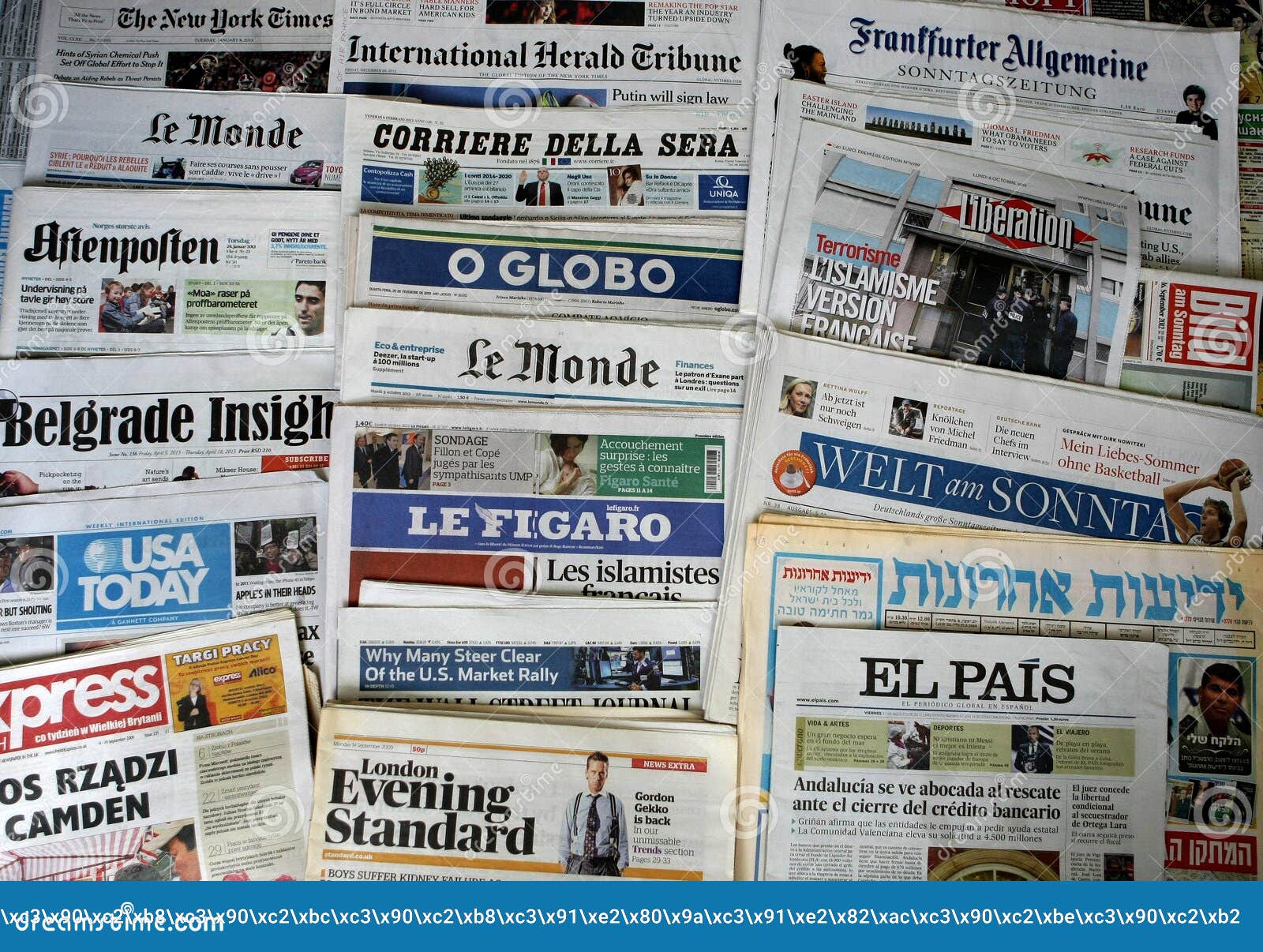 Periódico internacional imagen editorial. Imagen de socio - 70774530