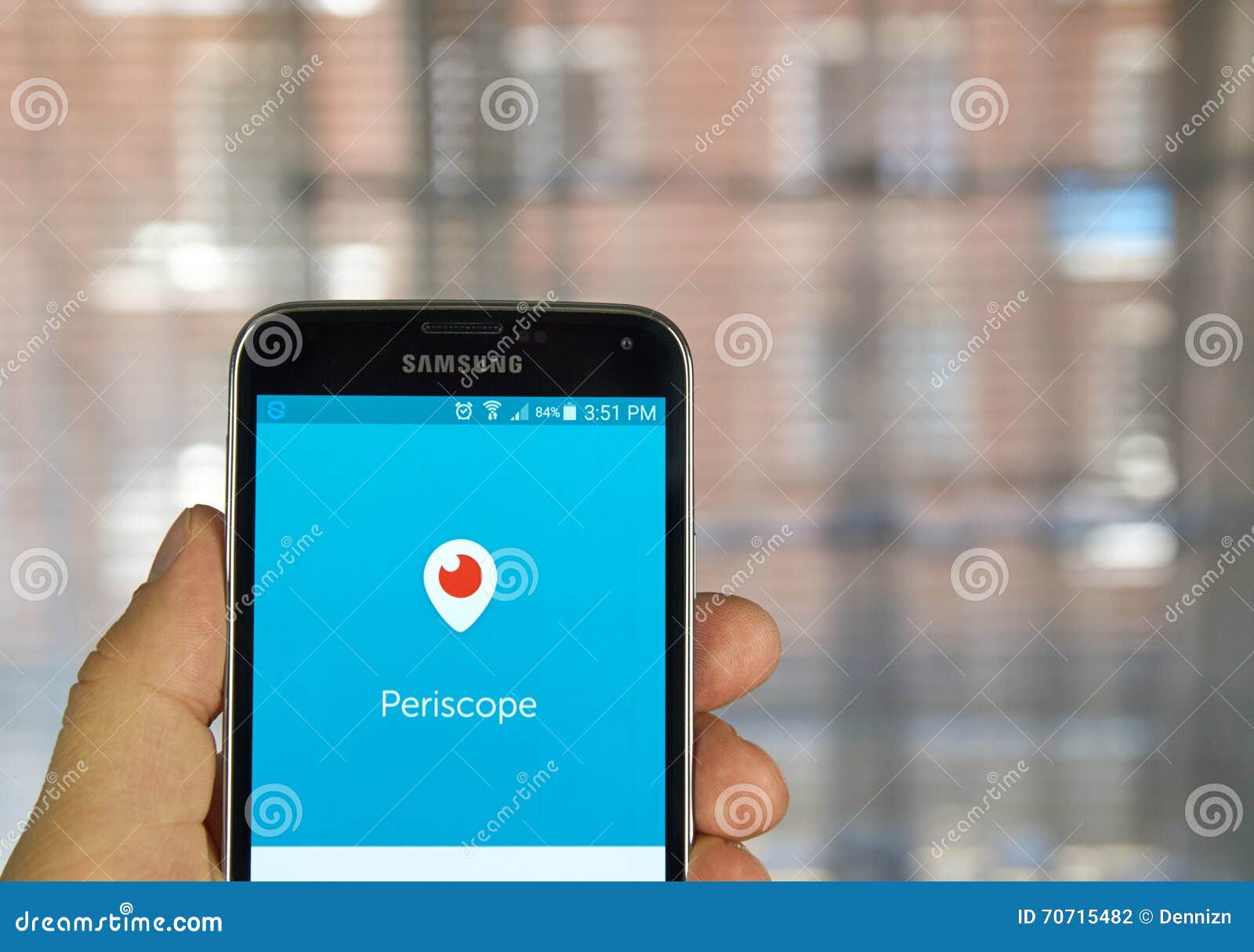 Periscope Application on a Cell Phone Editorial Photography - Image of ...