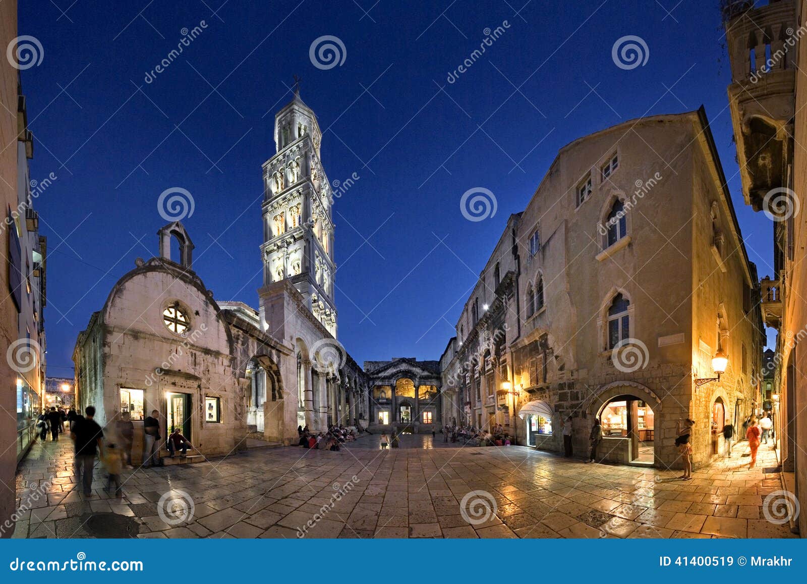 Peristyle night view stock image. Image of christian - 41400519