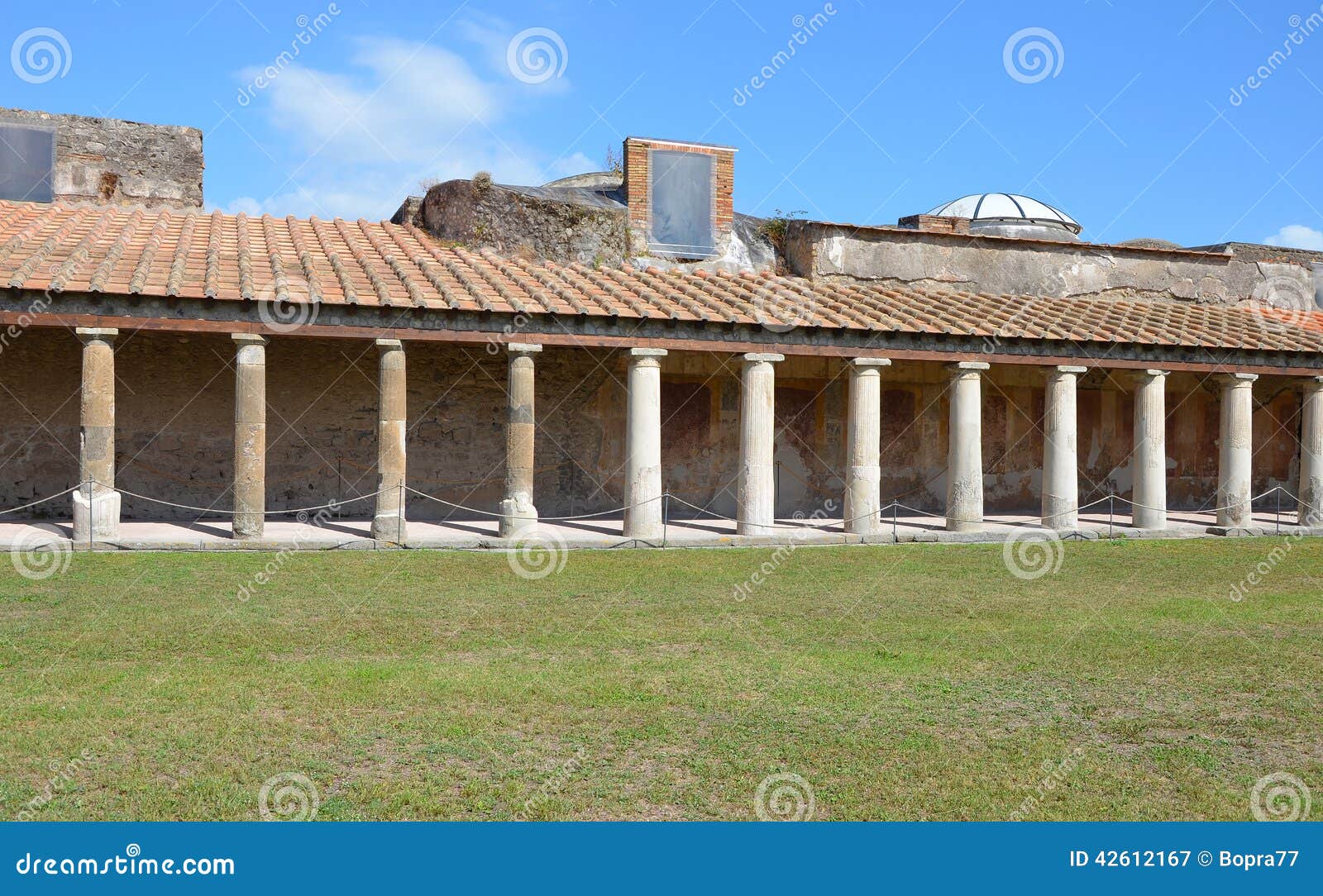 Peristyle in Stabian Baths (Terme Stabiane), Pompeii Stock Image ...