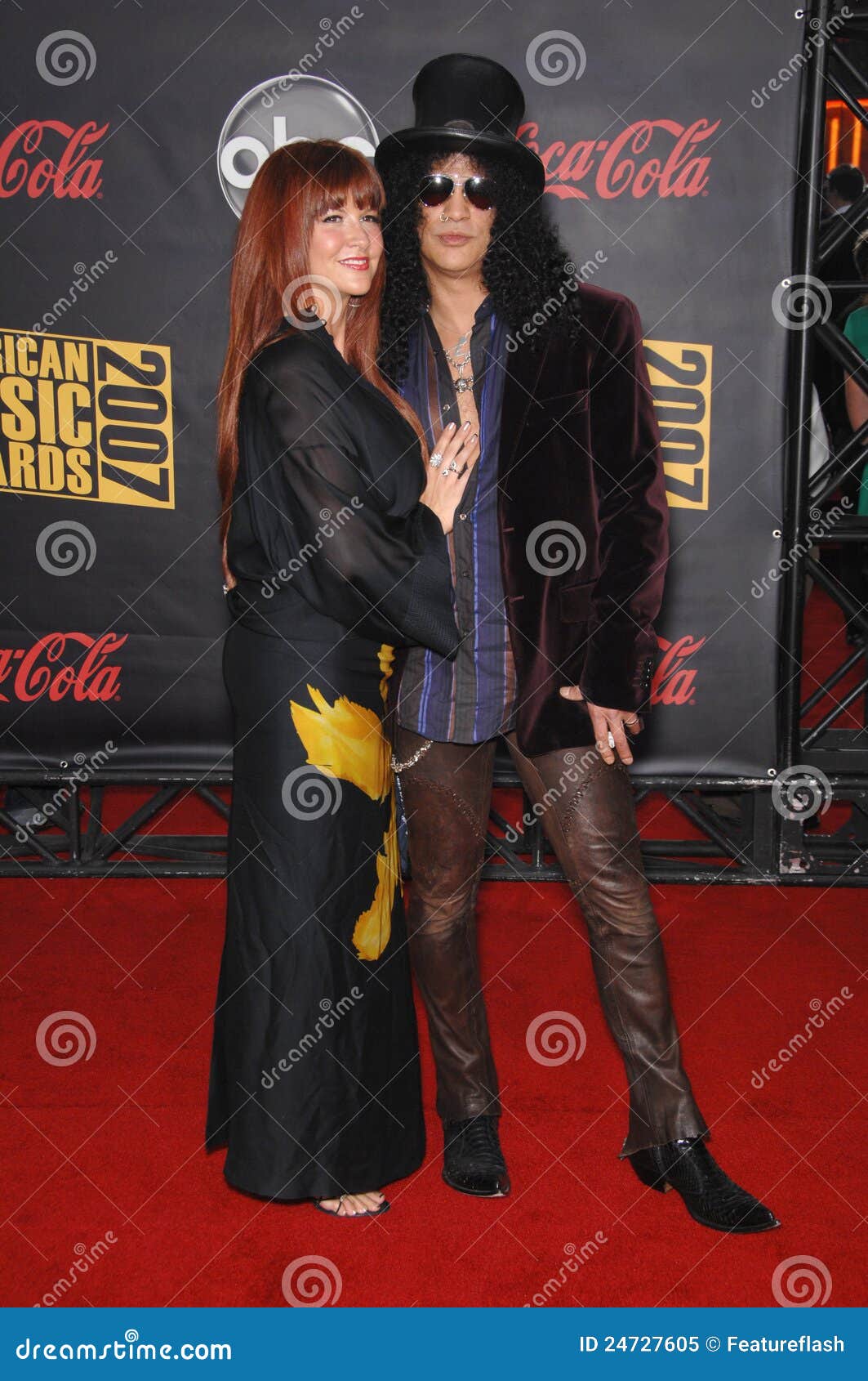 Perla Ferrar, Schrägstrich redaktionelles bild. Bild von schrägstrich ...