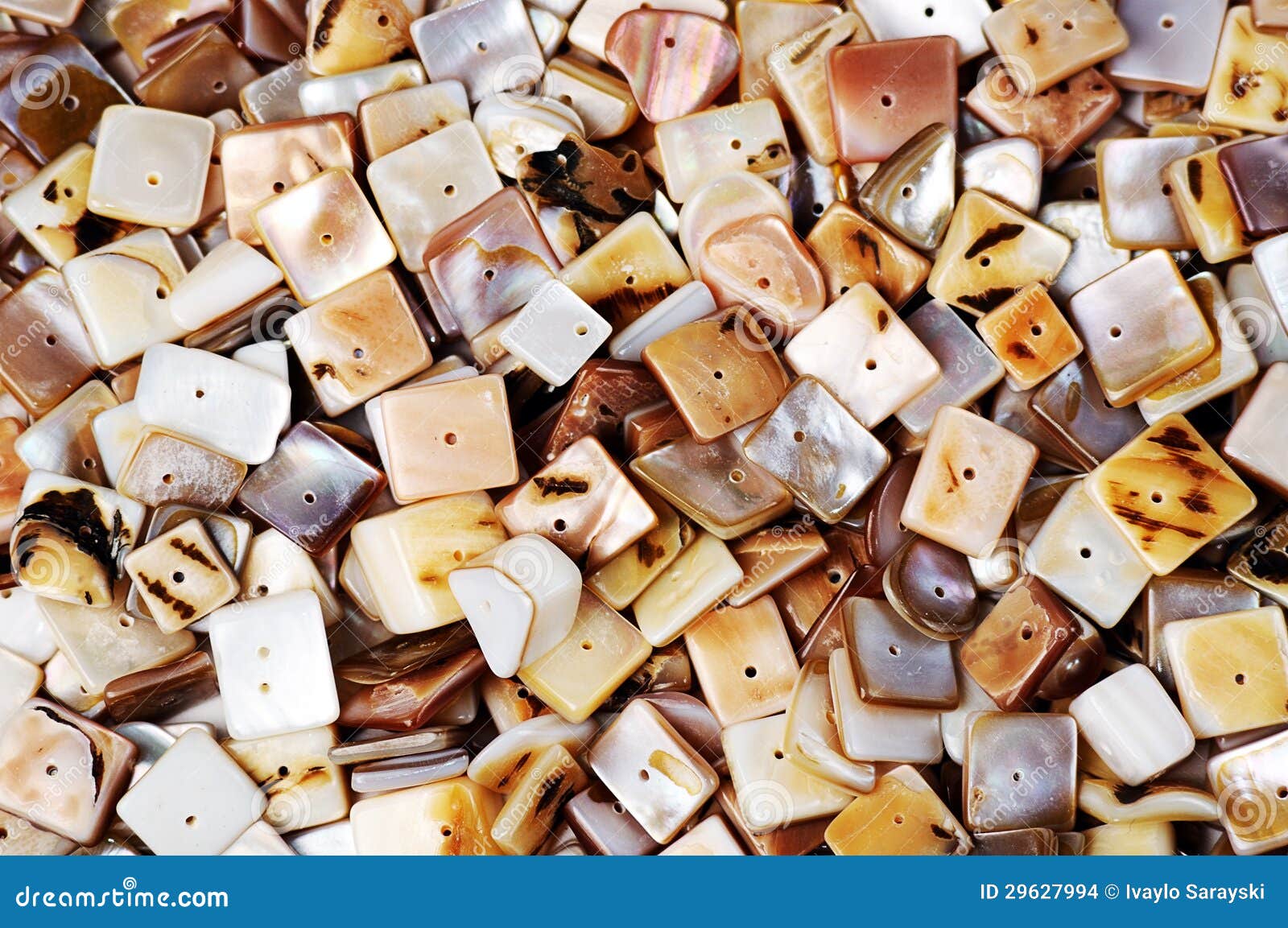 Perle della madreperla fotografia stock. Immagine di perla - 29627994