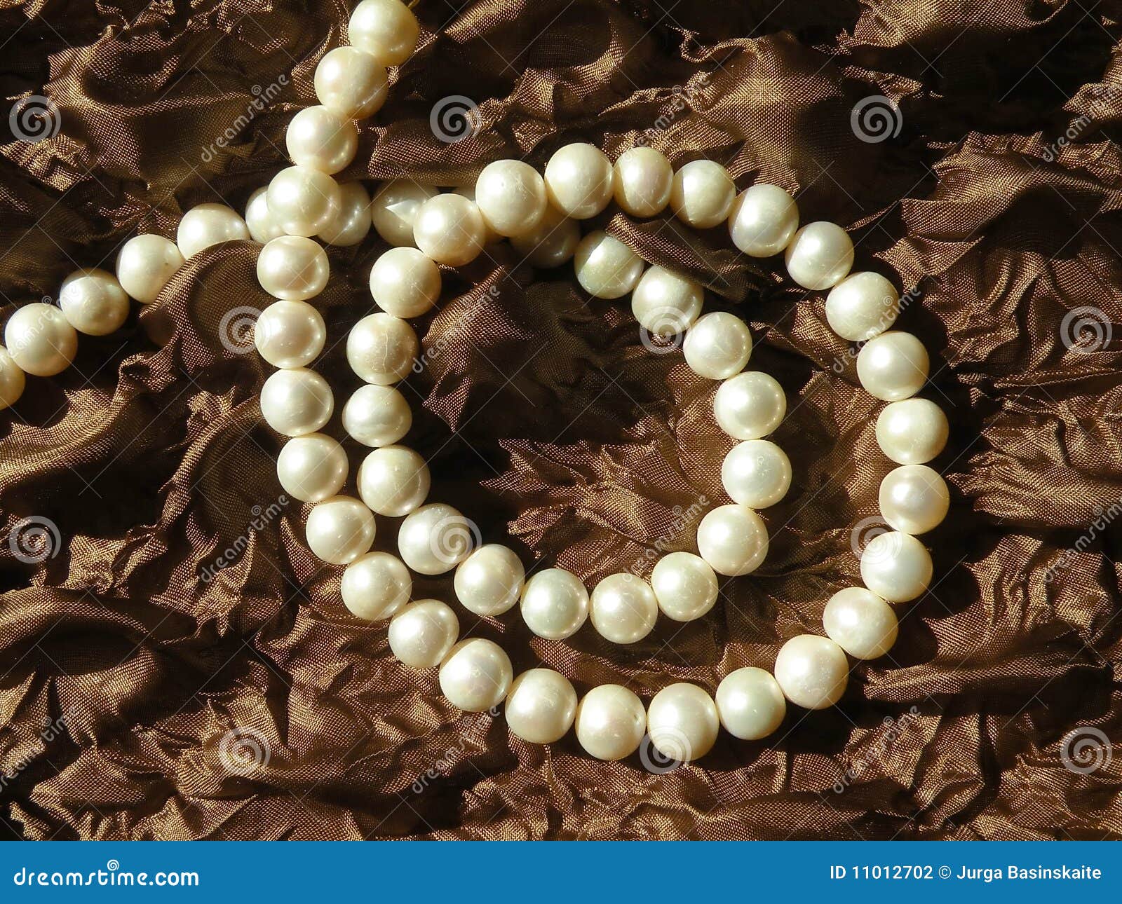 Perlen stockfoto. Bild von hintergrund, zauntritt, kugeln - 11012702