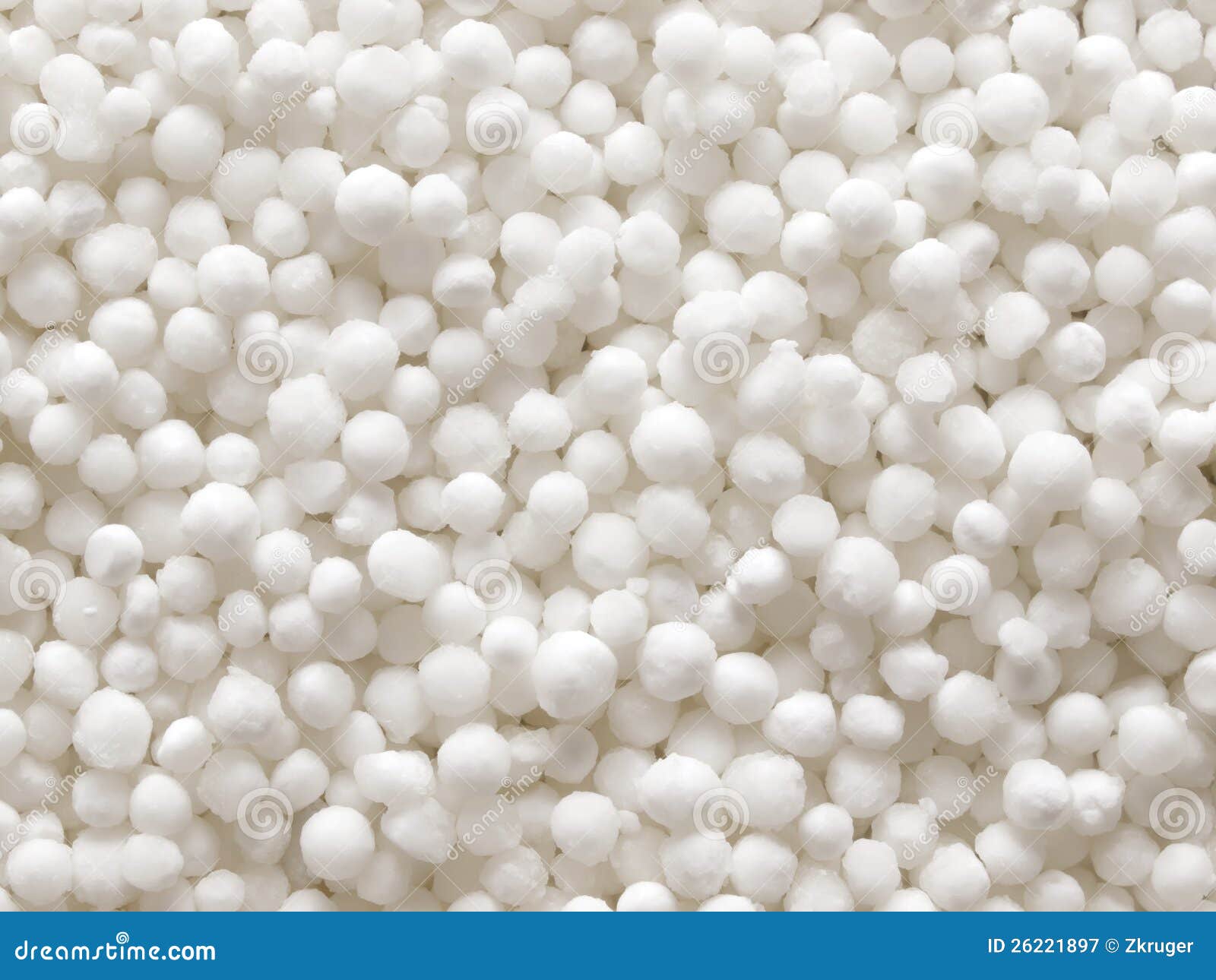 Perles blanches de sagou image stock. Image du perles - 26221897