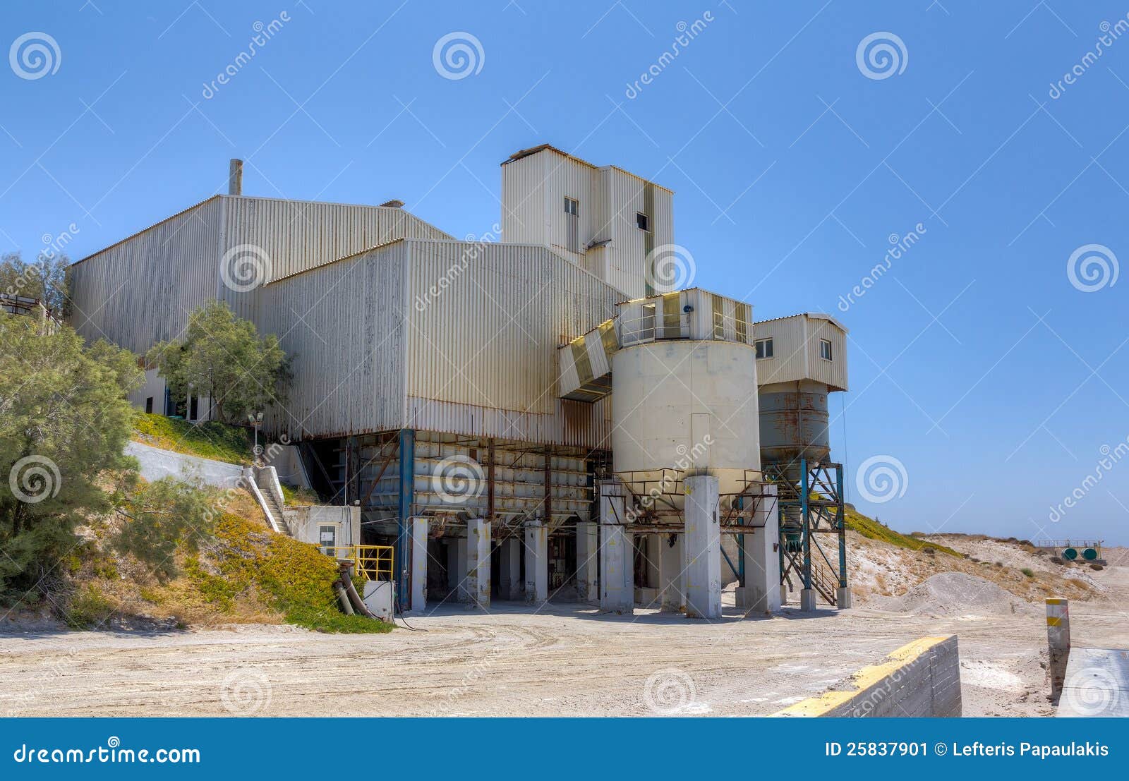 Perlite Processing Facility Stock Image - Image of plant, produce: 25837901