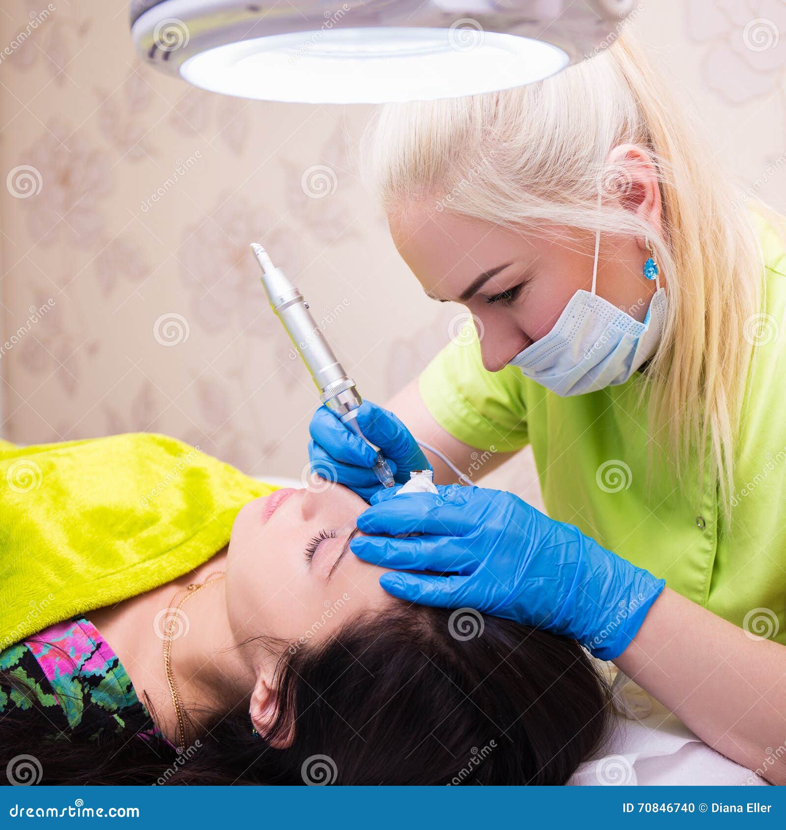 Permanent Make Up - Professional Cosmetologist Working in Salon Stock ...