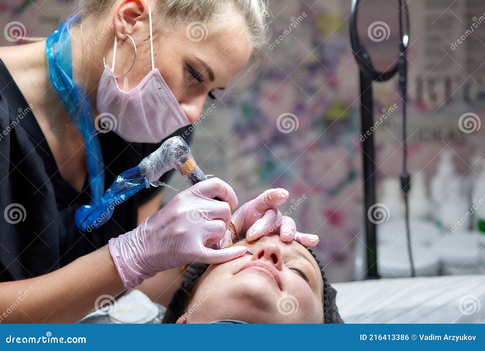 Permanent Makeup, Eyebrow Tattooing. the Master Makes Permanent Makeup ...