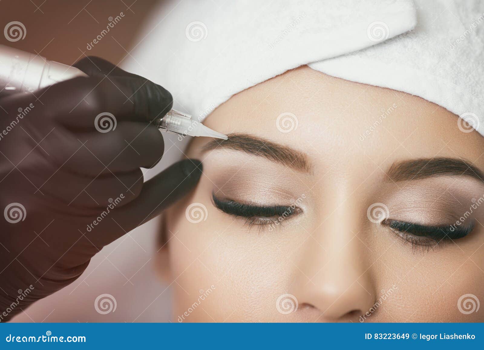 Permanent Makeup. Tattooing of Eyebrows Stock Image - Image of ...