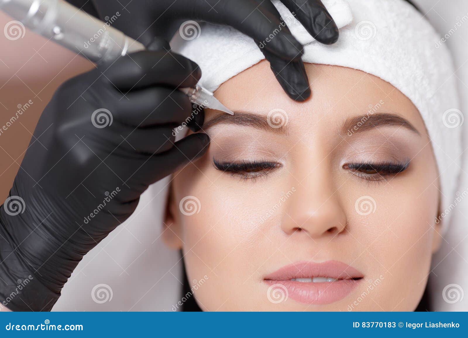 Permanent Makeup. Tattooing of Eyebrows Stock Image - Image of facial ...