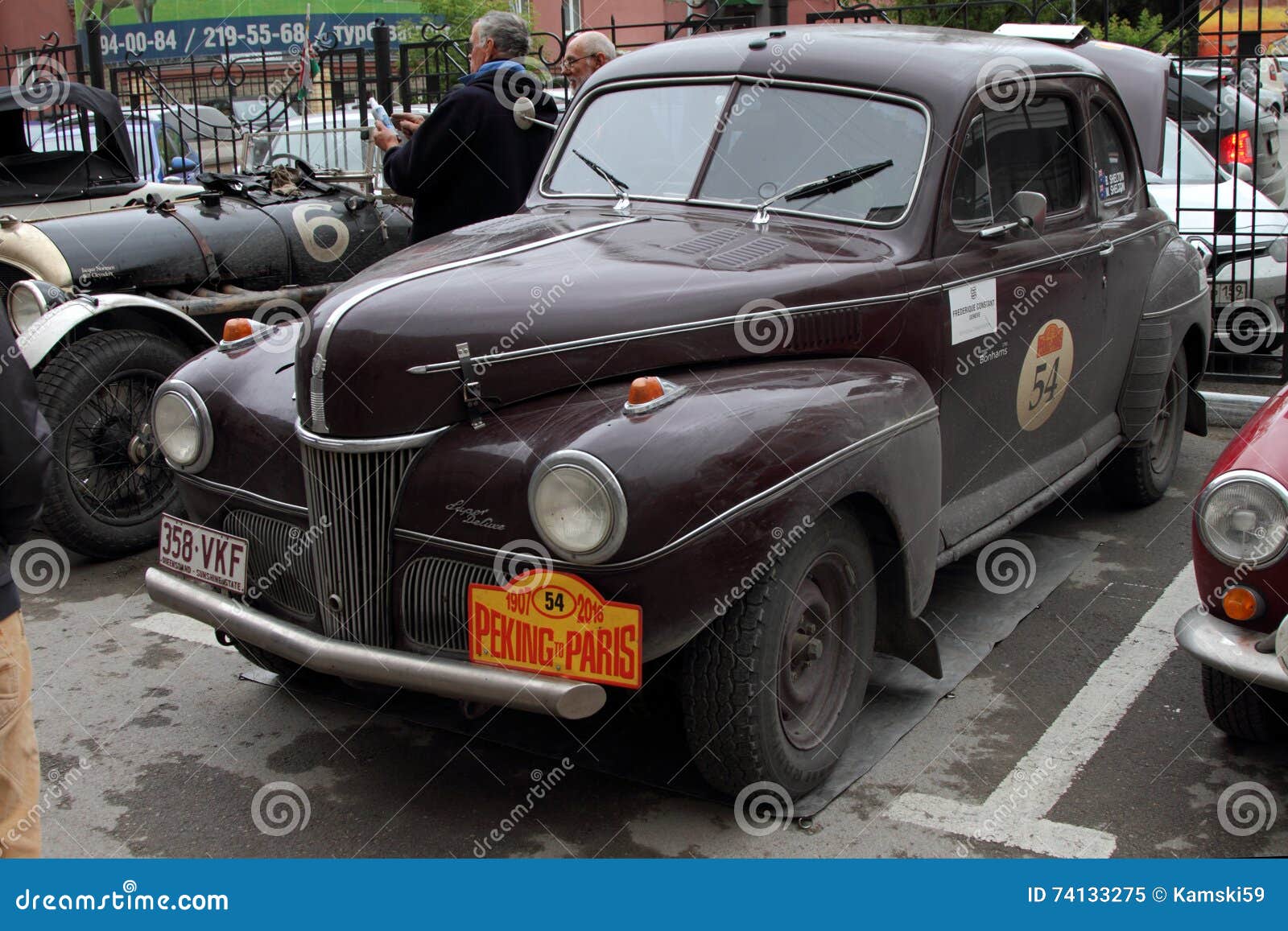 PERMANENT, RUSLAND - JUNI 29, 2016: De Auto Ford Super Deluxe is in C ...