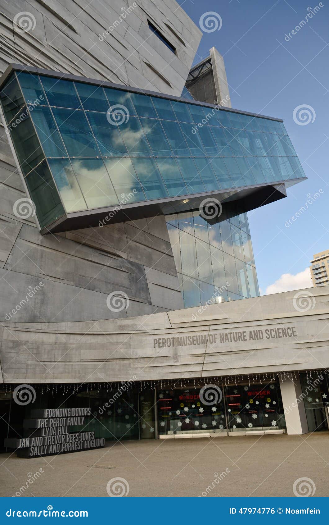 Perot Museum of Nature and Science Editorial Photo - Image of building ...