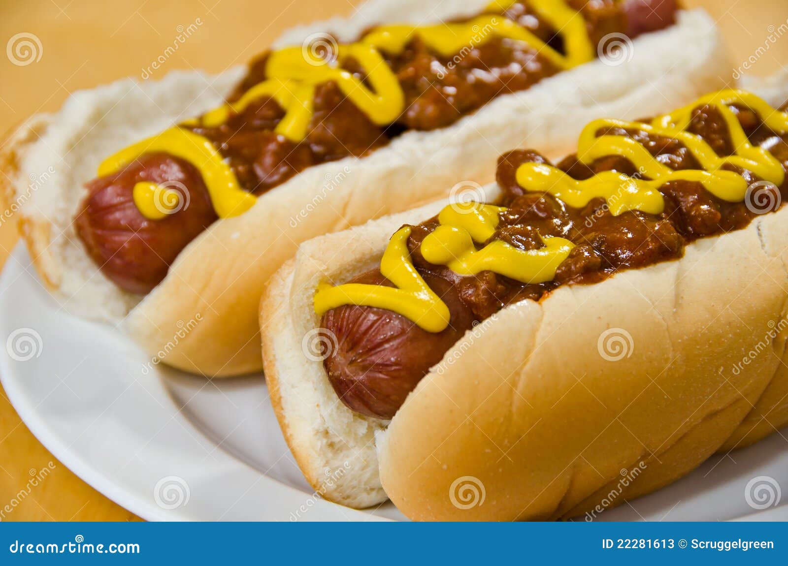 Perros de chile imagen de archivo. Imagen de grilled - 22281613