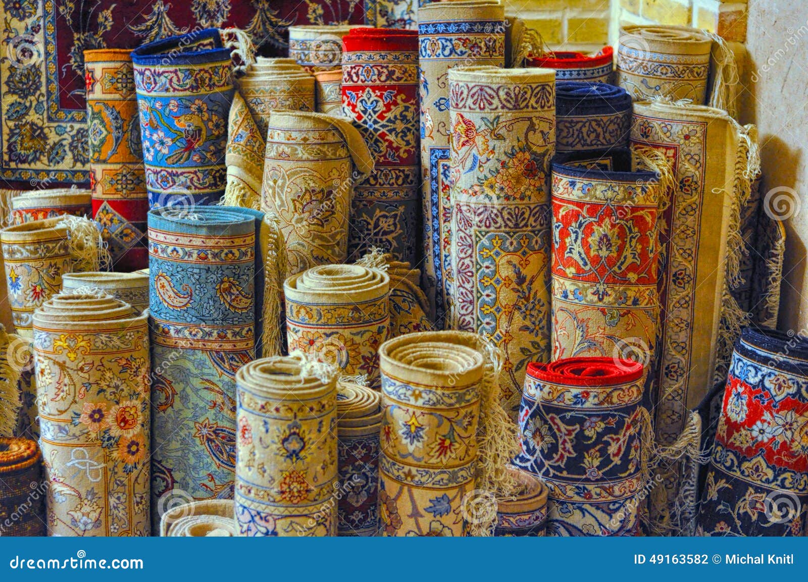 Persische Teppiche stockfoto. Bild von gefärbt, wolldecke - 49163582