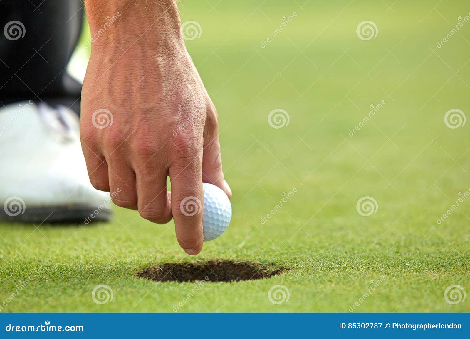 Person Holding Golf Ball, Close-up Stock Image - Image of hand, human ...