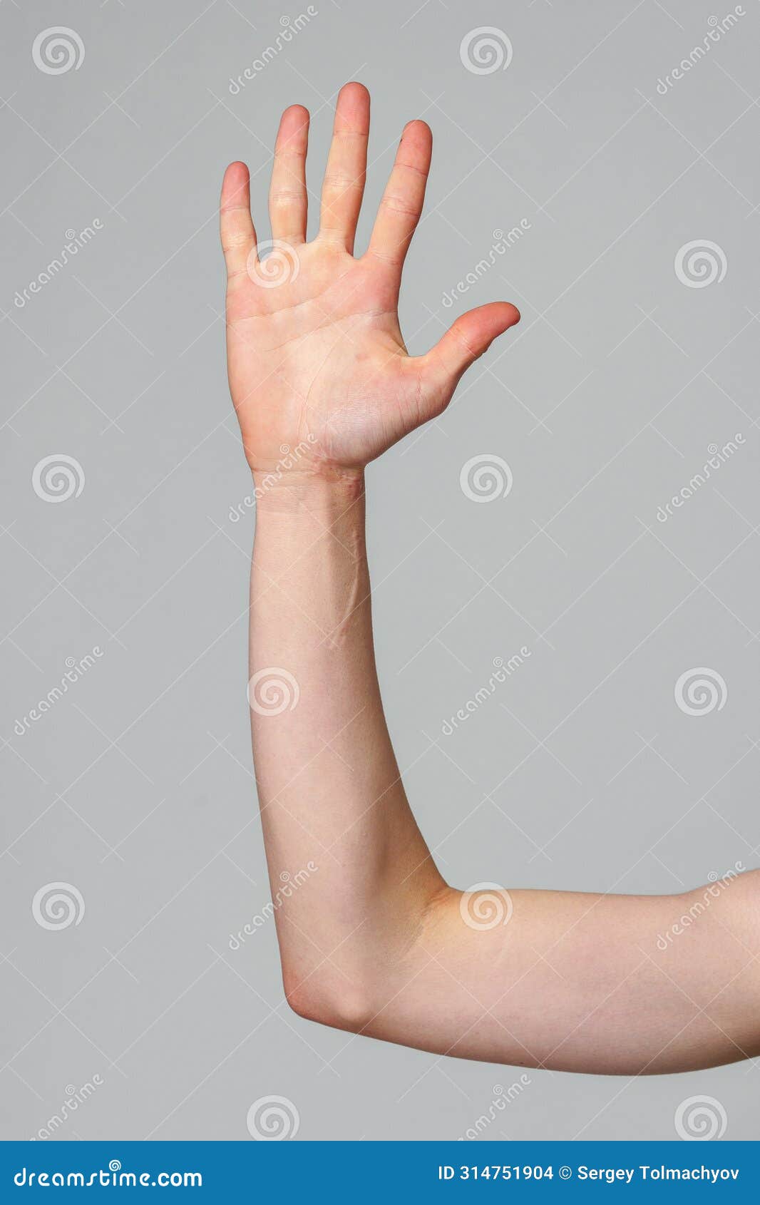 Persona Con La Mano Levantada En El Aire Foto de archivo - Imagen de ...