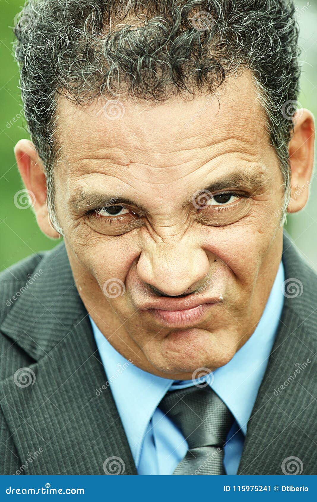 Persona joven asqueada imagen de archivo. Imagen de individual - 115975241