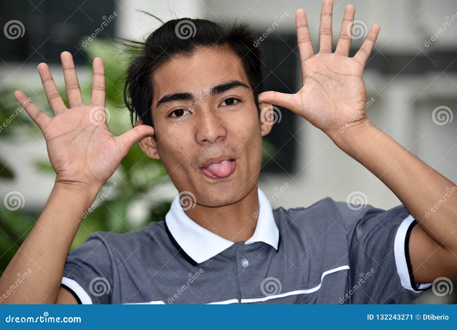 Persona masculina torpe imagen de archivo. Imagen de divertido - 132243271