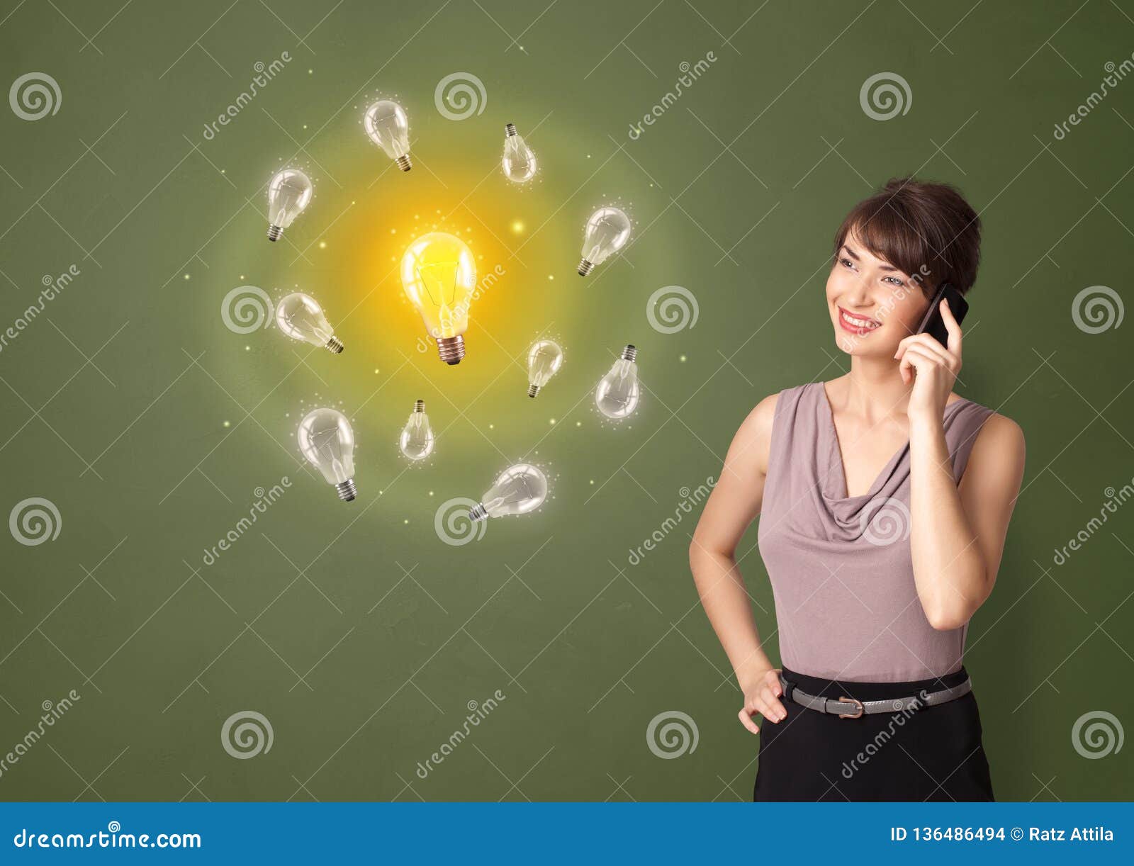 Persona Que Presenta Nuevo Concepto De La Idea Foto de archivo - Imagen ...