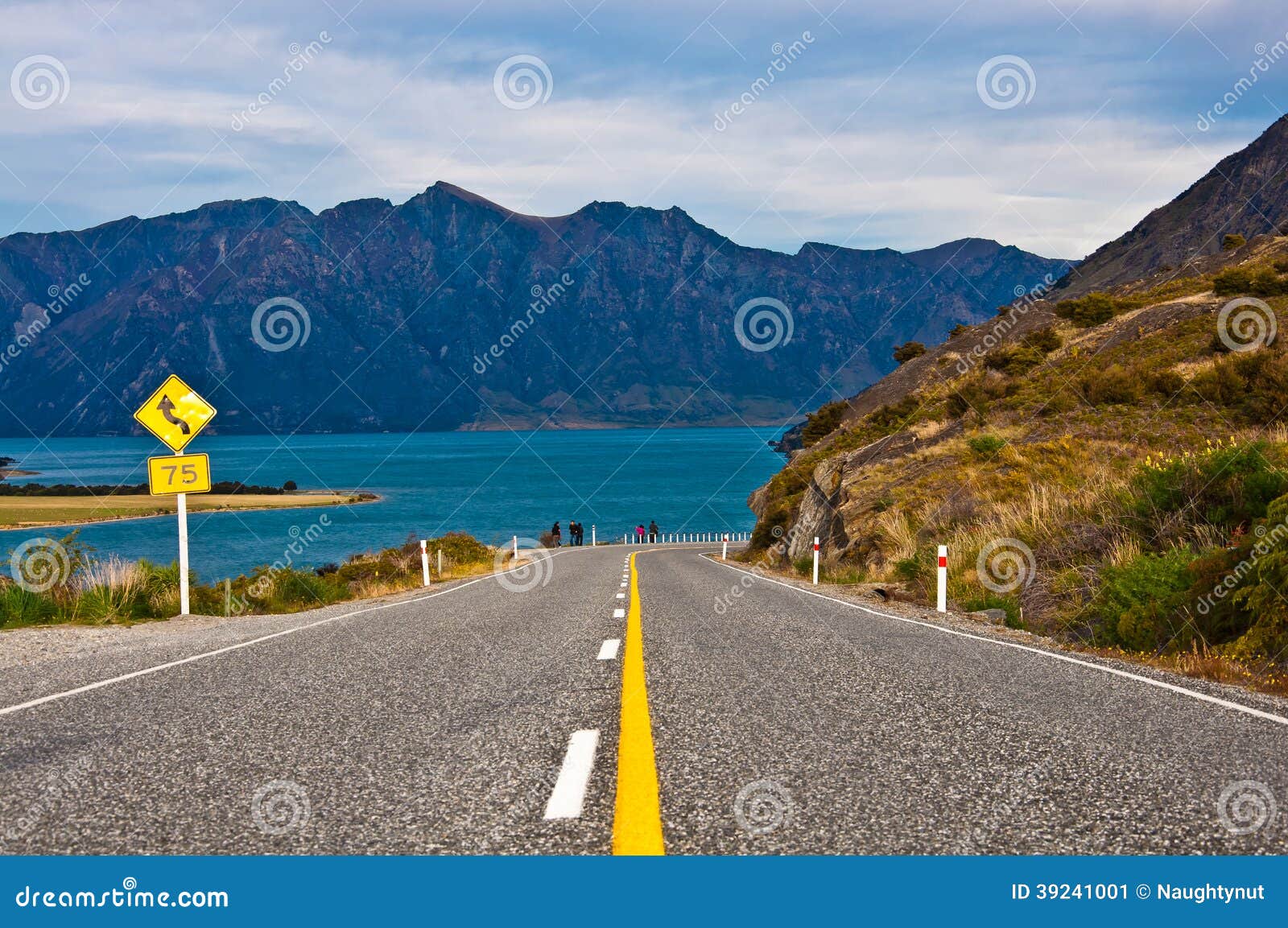 Perspectief Van De Snelweg Van De Wegweg Stock Afbeelding - Image of ...