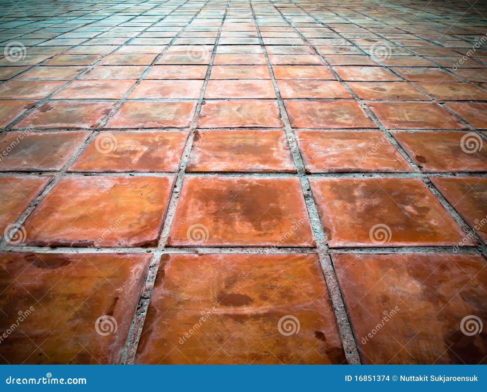 Perspectief Van Vierkante Rode Tegels Stock Foto - Image of geregeld ...