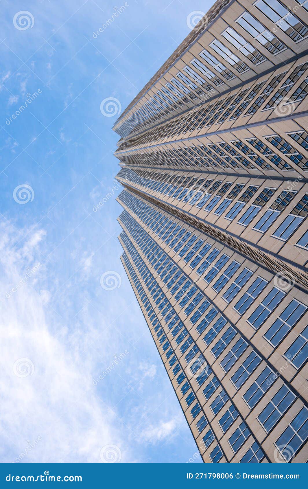 Perspective View on Skyscraper. High Skyscraper Perspective with Sky ...