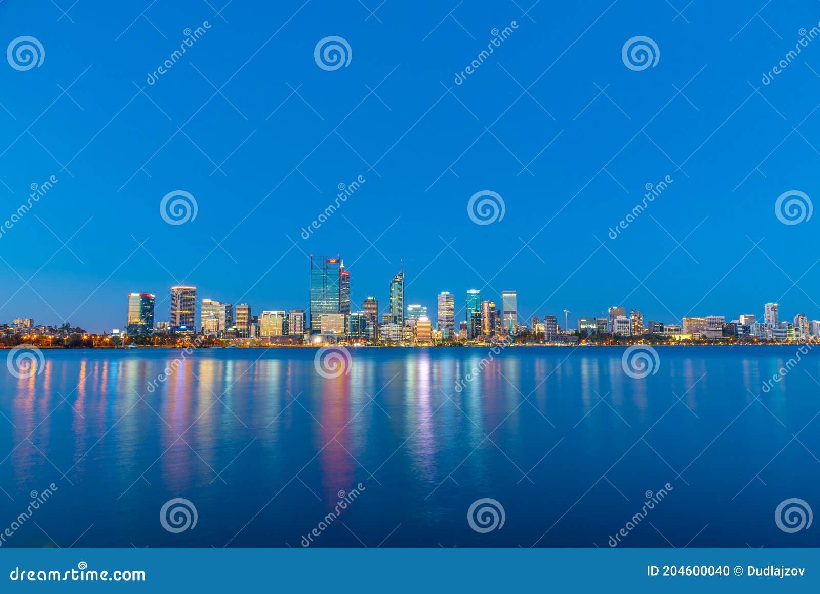 PERTH, AUSTRALIA, JANUARY 18, 2020: Night View of Perth Across Swan ...