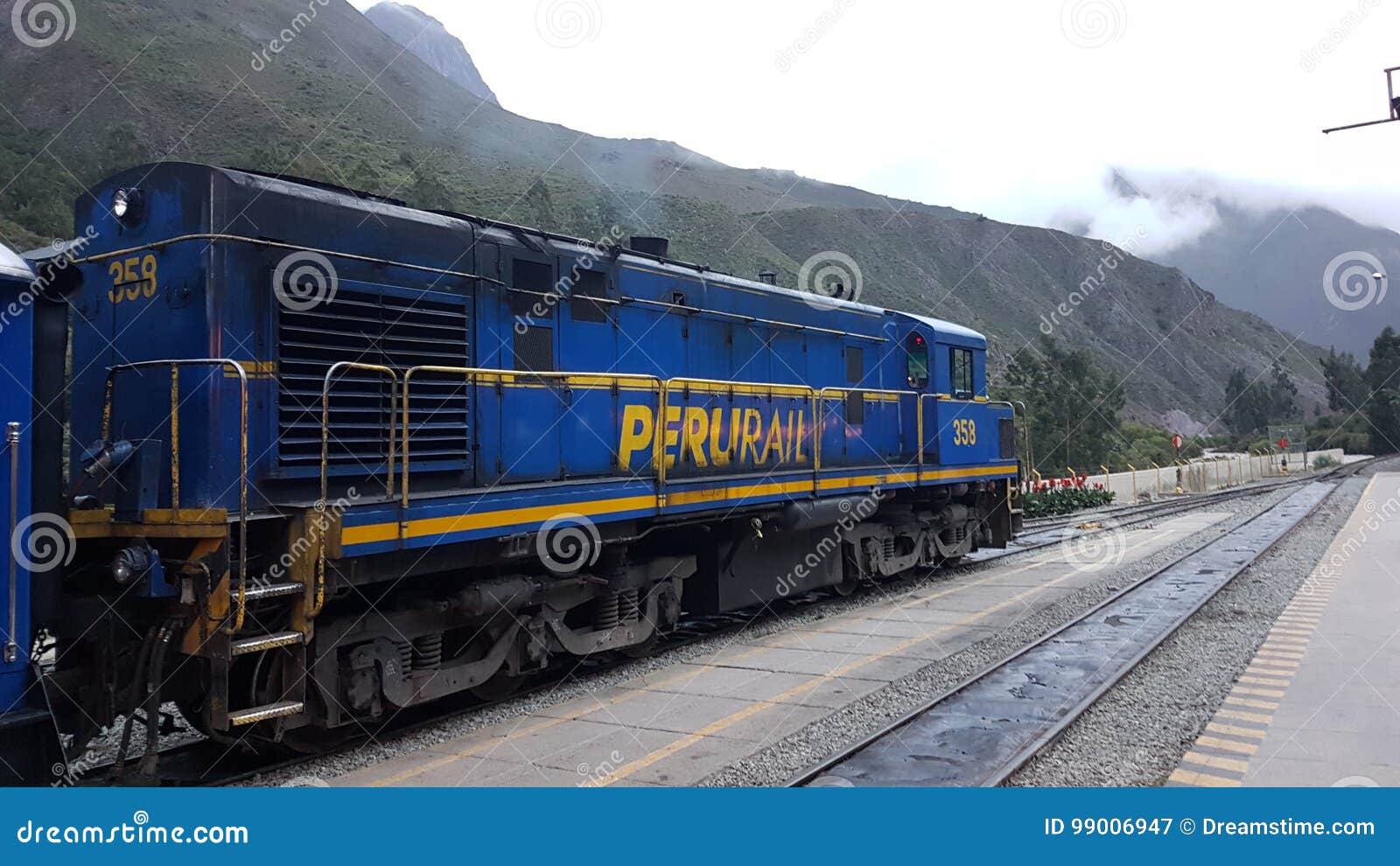 Peru rails train editorial photography. Image of tren - 99006947