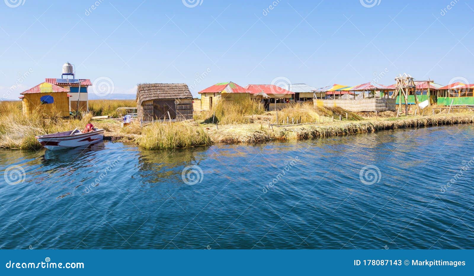 Thatched Houses Of Neolithic Tribes Who Built Stonehenge Monument ... Thatched Houses Of Neolithic Tribes Who Built Stonehenge Monument ...