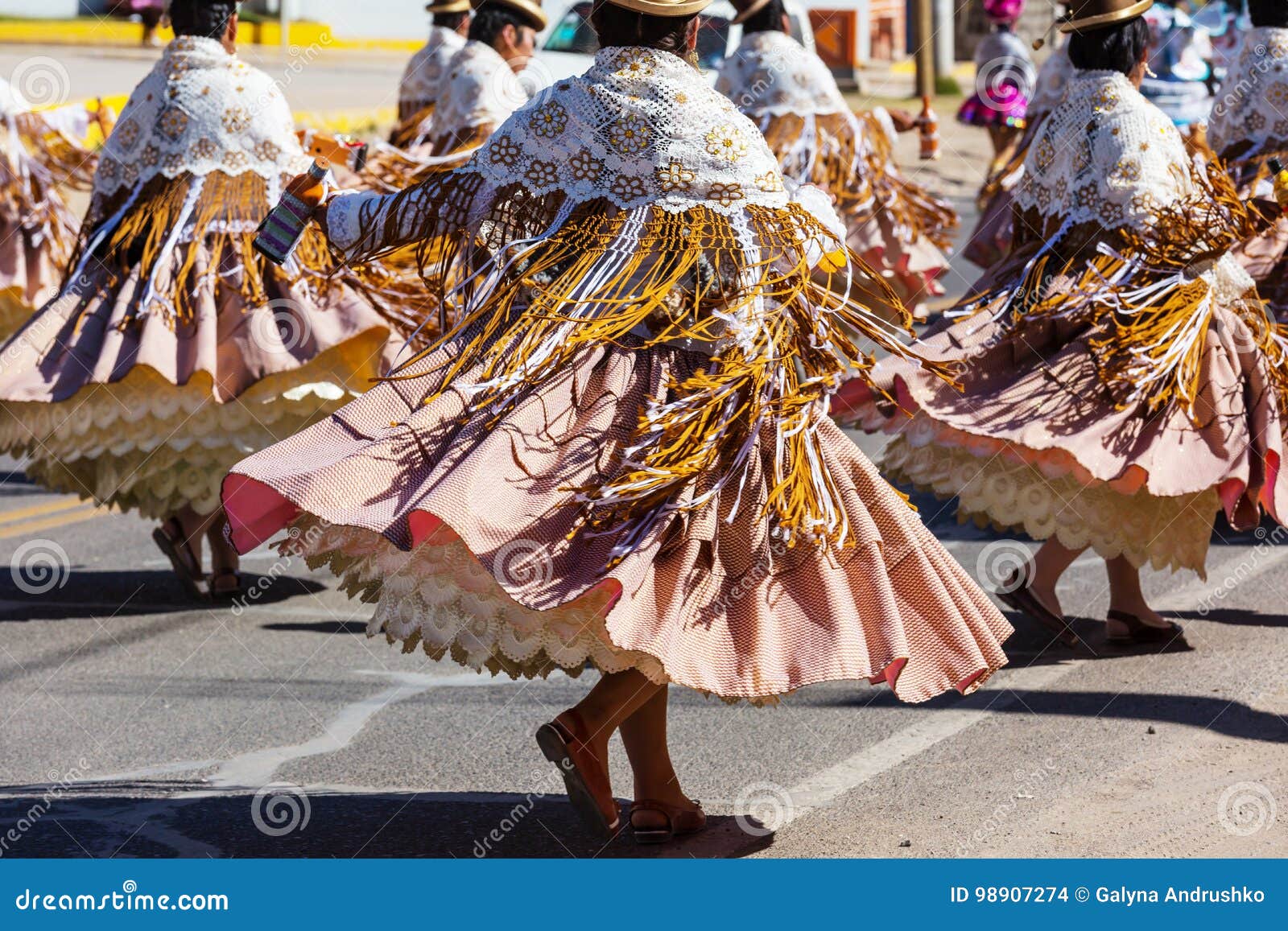 Peruvian dance editorial stock image. Image of colors - 98907274
